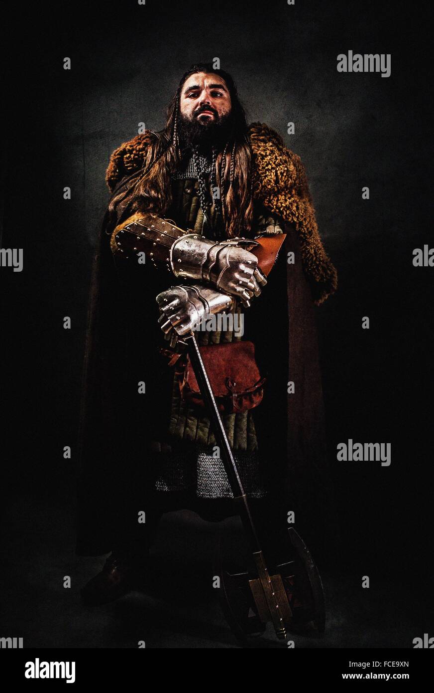 Dwarf men hi-res stock photography and images - Alamy