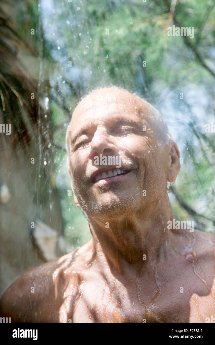Shower men hi-res stock photography and images - Alamy
