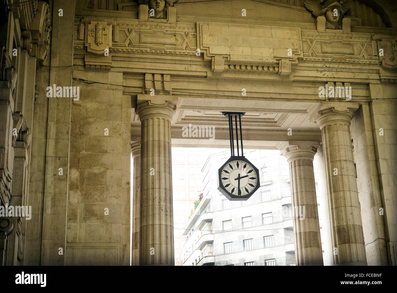 Ticking Clock High Resolution Stock Photography and Images - Alamy