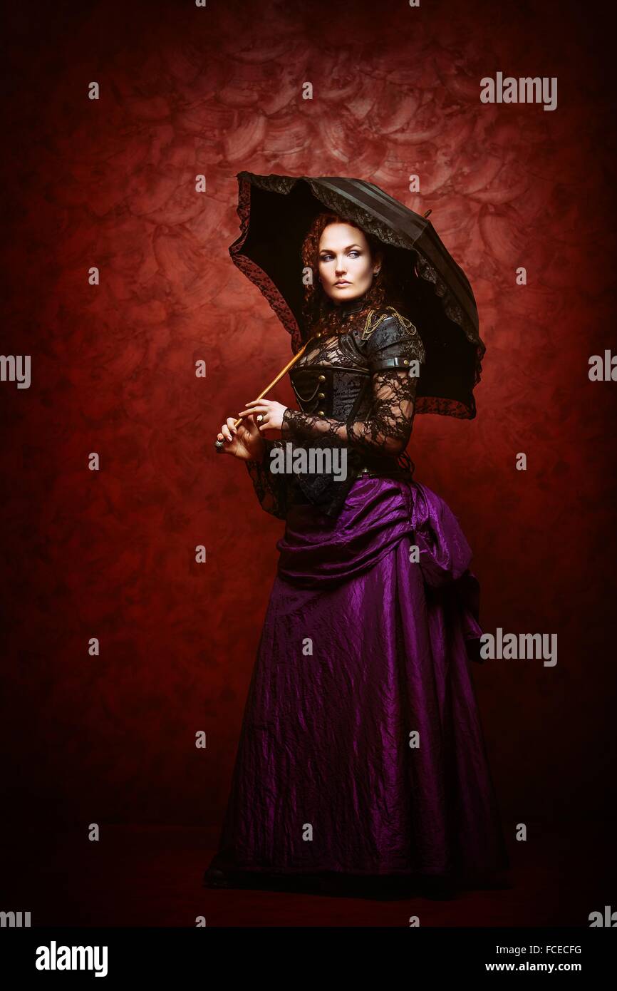 Victorian woman hi-res stock photography and images - Alamy
