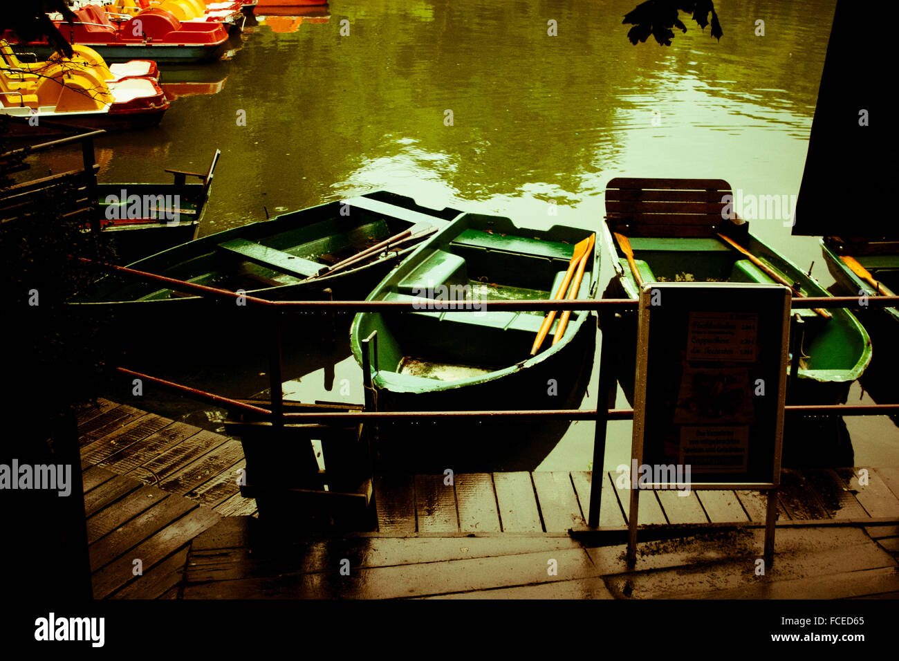 Empty rowboats hi-res stock photography and images - Alamy