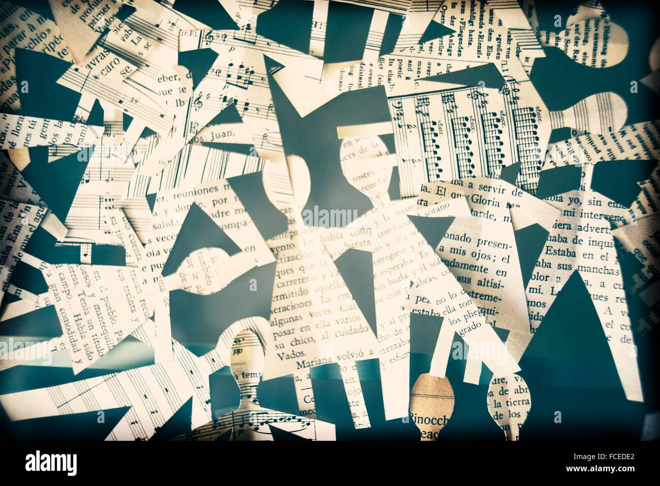 Sheet of paper cutout hi-res stock photography and images - Alamy