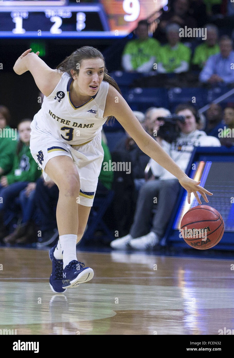 South Bend, Indiana, USA. 21st Jan, 2016. Notre Dame guard Marina ...
