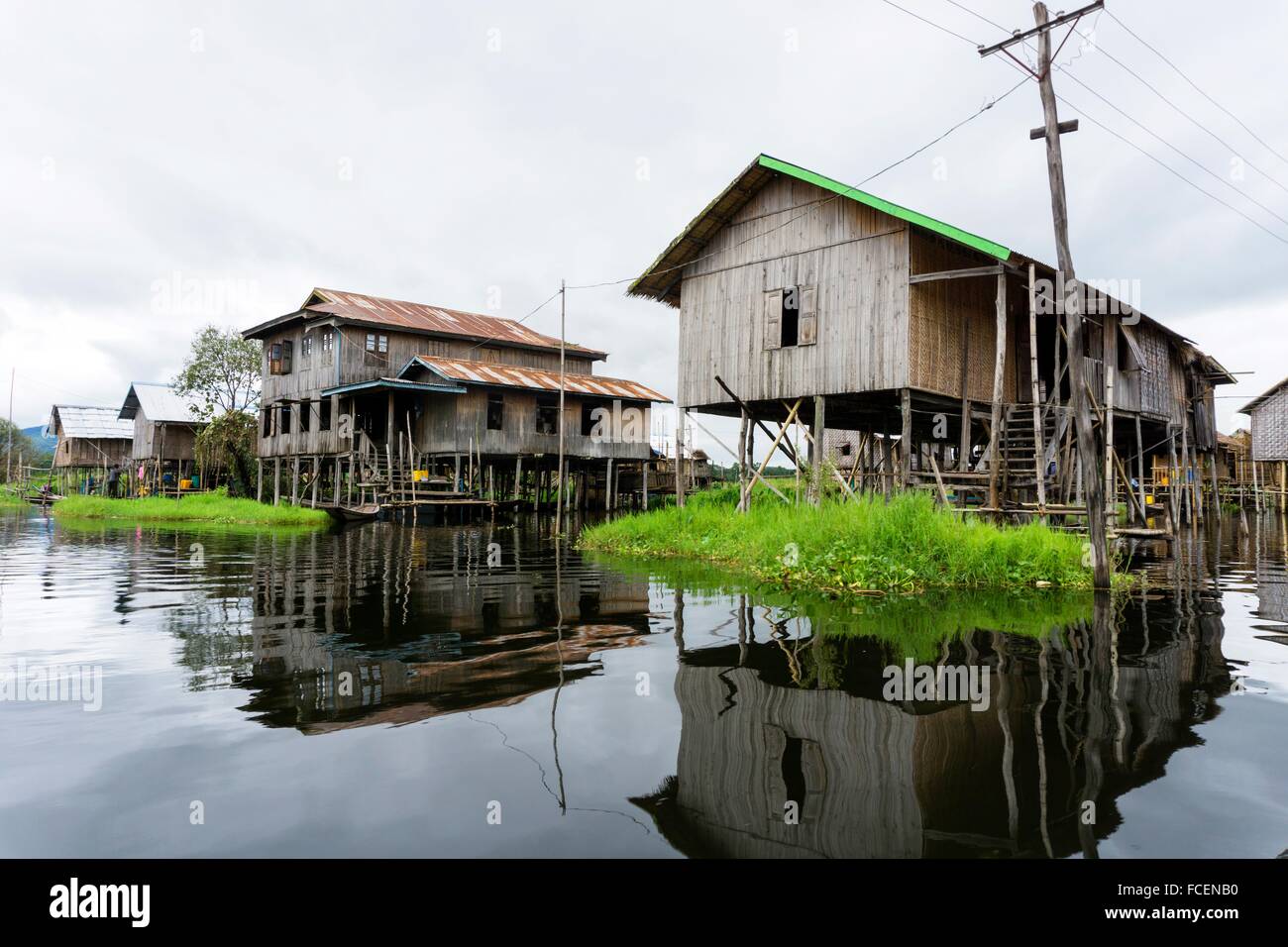 Mang lake hi-res stock photography and images - Alamy