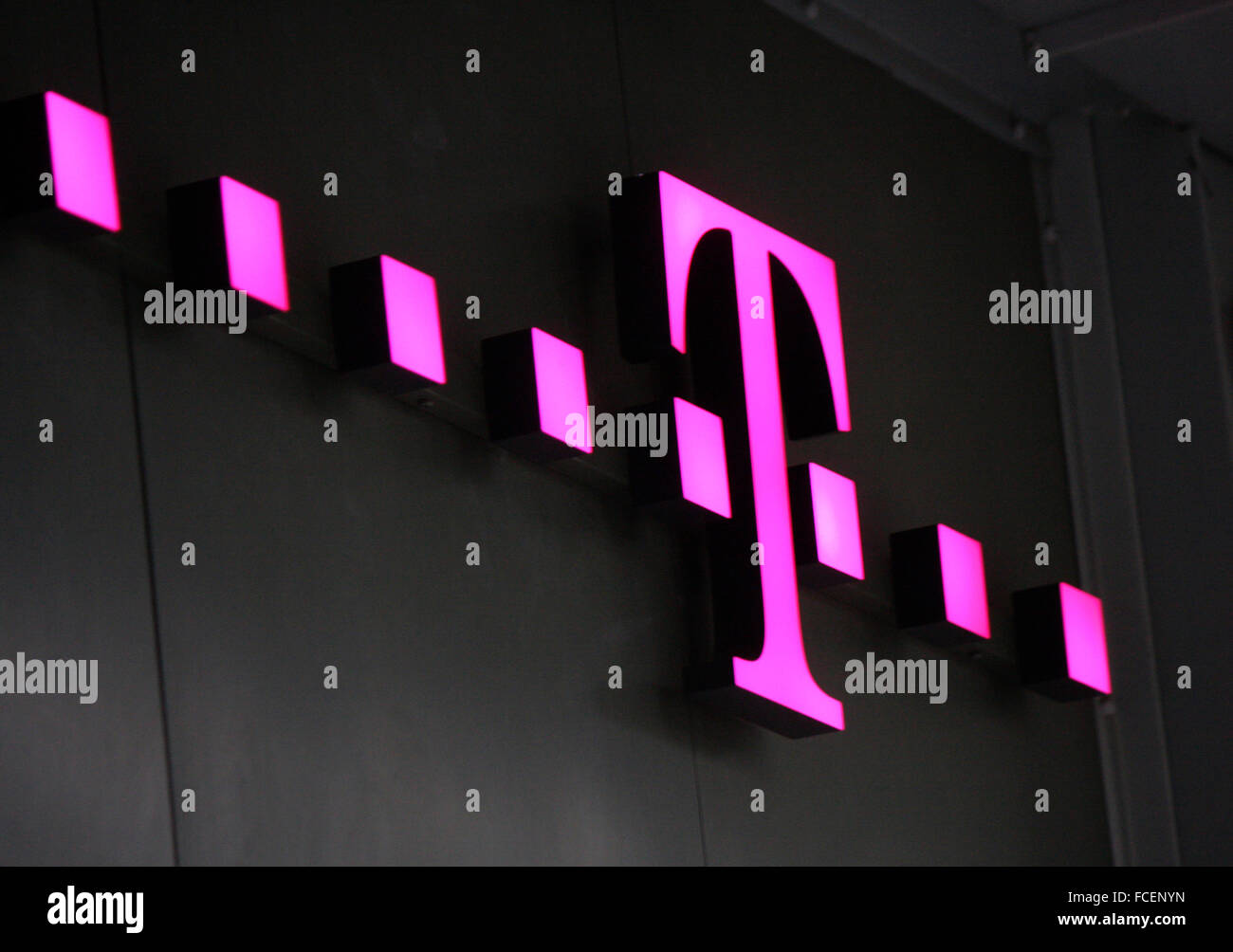 Deutsche telekom logo hi-res stock photography and images - Alamy