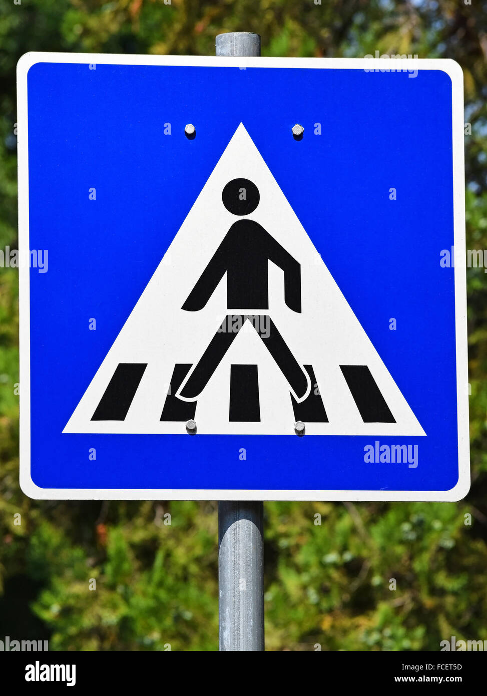 Pedestrian crossing sign Stock Photo - Alamy