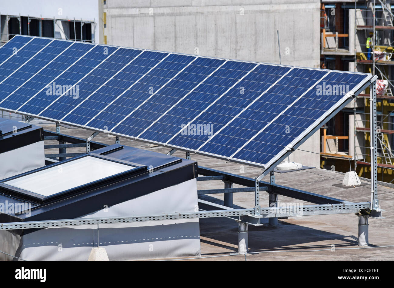 Solar panels house side hi-res stock photography and images - Alamy