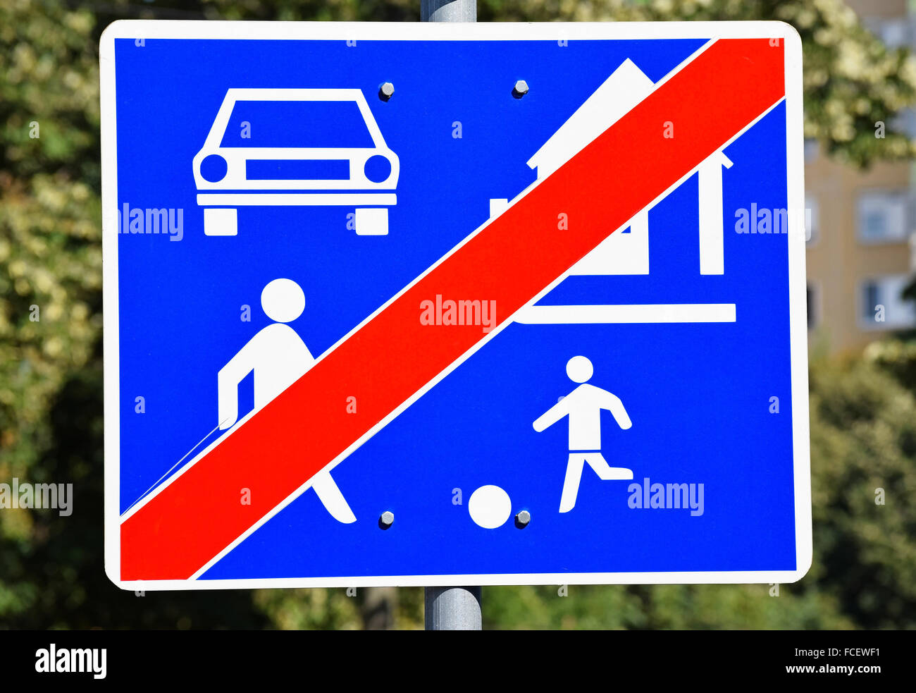 Residential district road sign Stock Photo - Alamy
