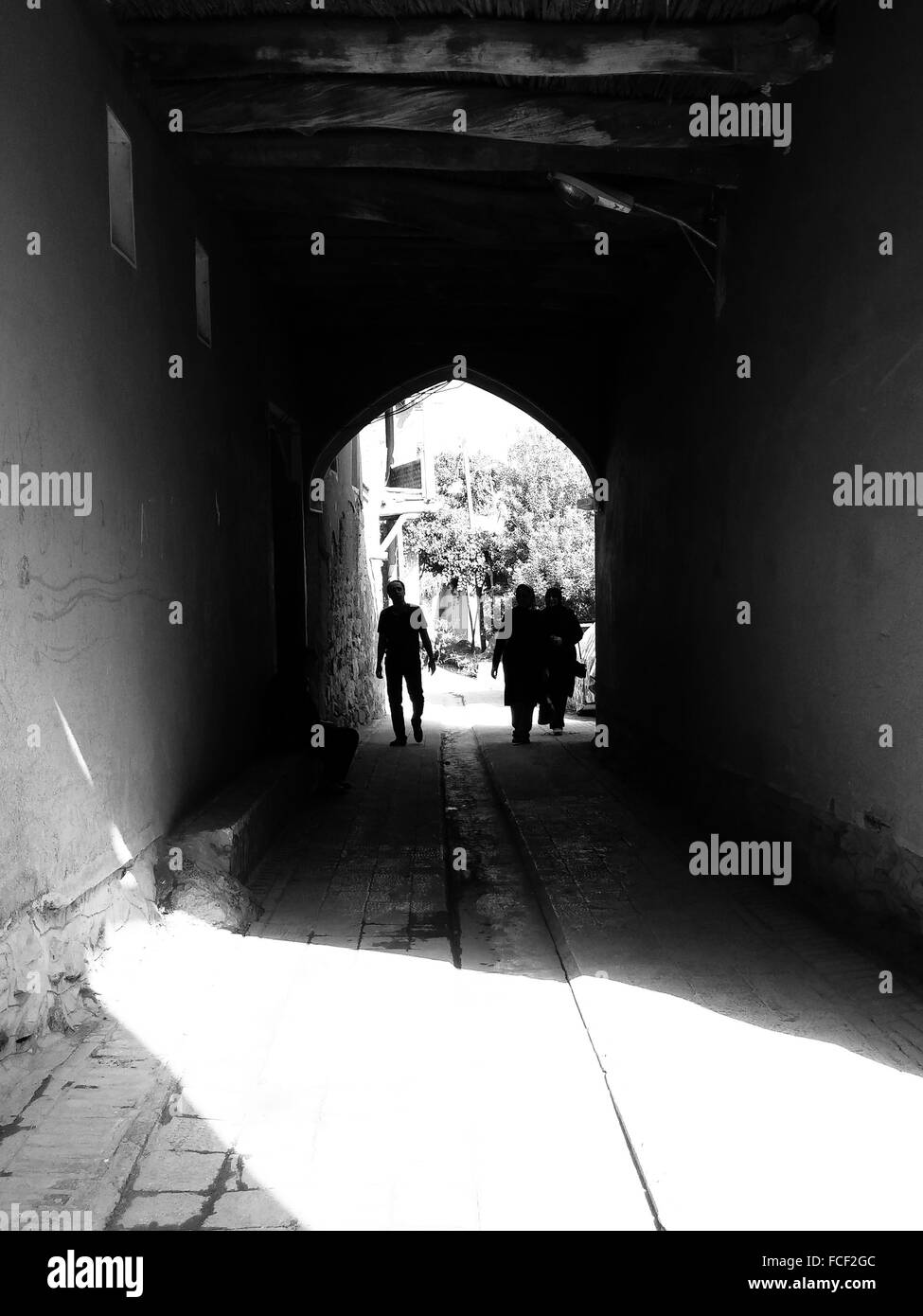 Through archway hi-res stock photography and images - Alamy