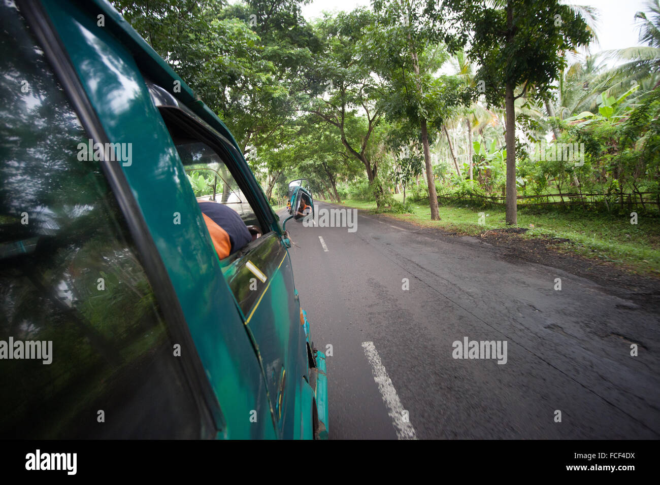 Car trunk side view hi-res stock photography and images - Alamy