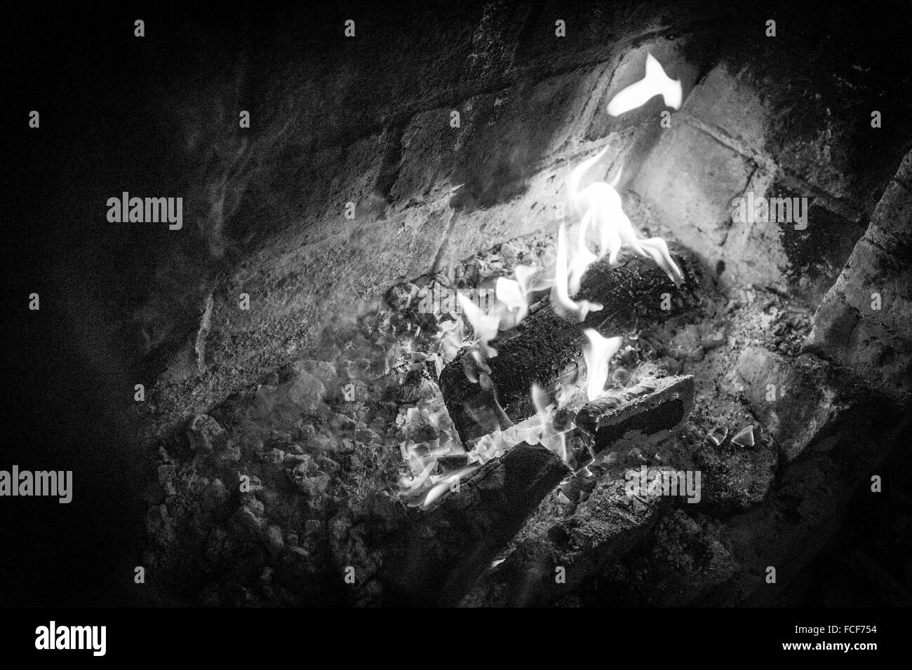 Campfire view Black and White Stock Photos & Images - Alamy
