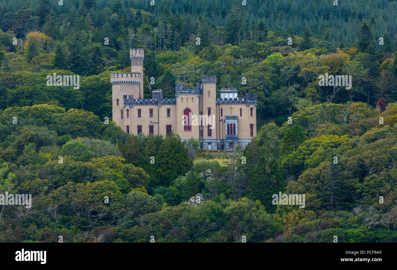 Dromore Castle, Kenmare River Cruise, Kenmare, Ring of Kerry, Iveragh ...