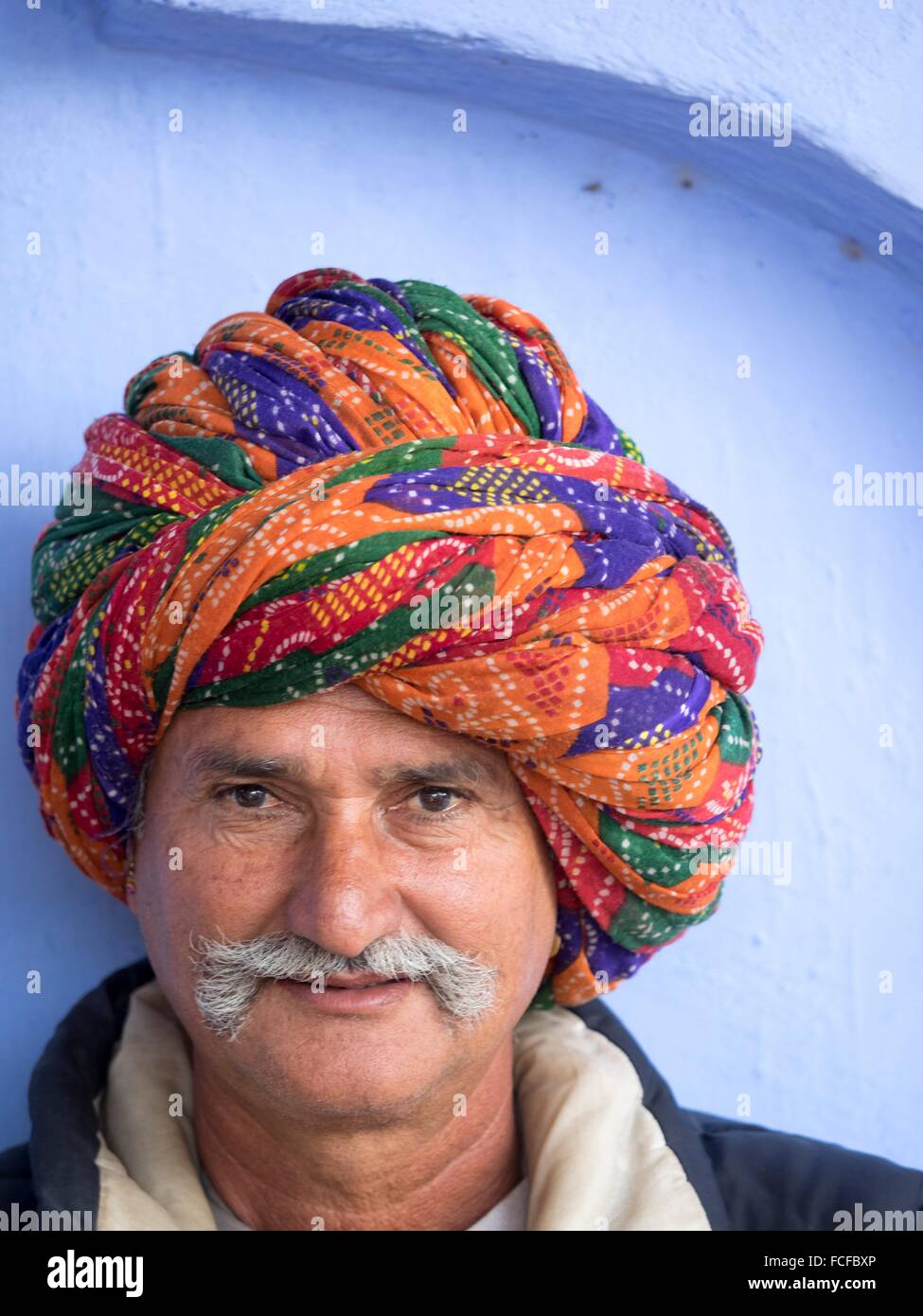 India male traditional costume turban hi-res stock photography and ...