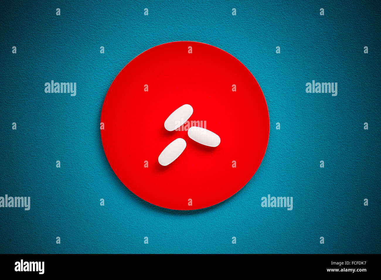 Analgesic tablets hi-res stock photography and images - Alamy