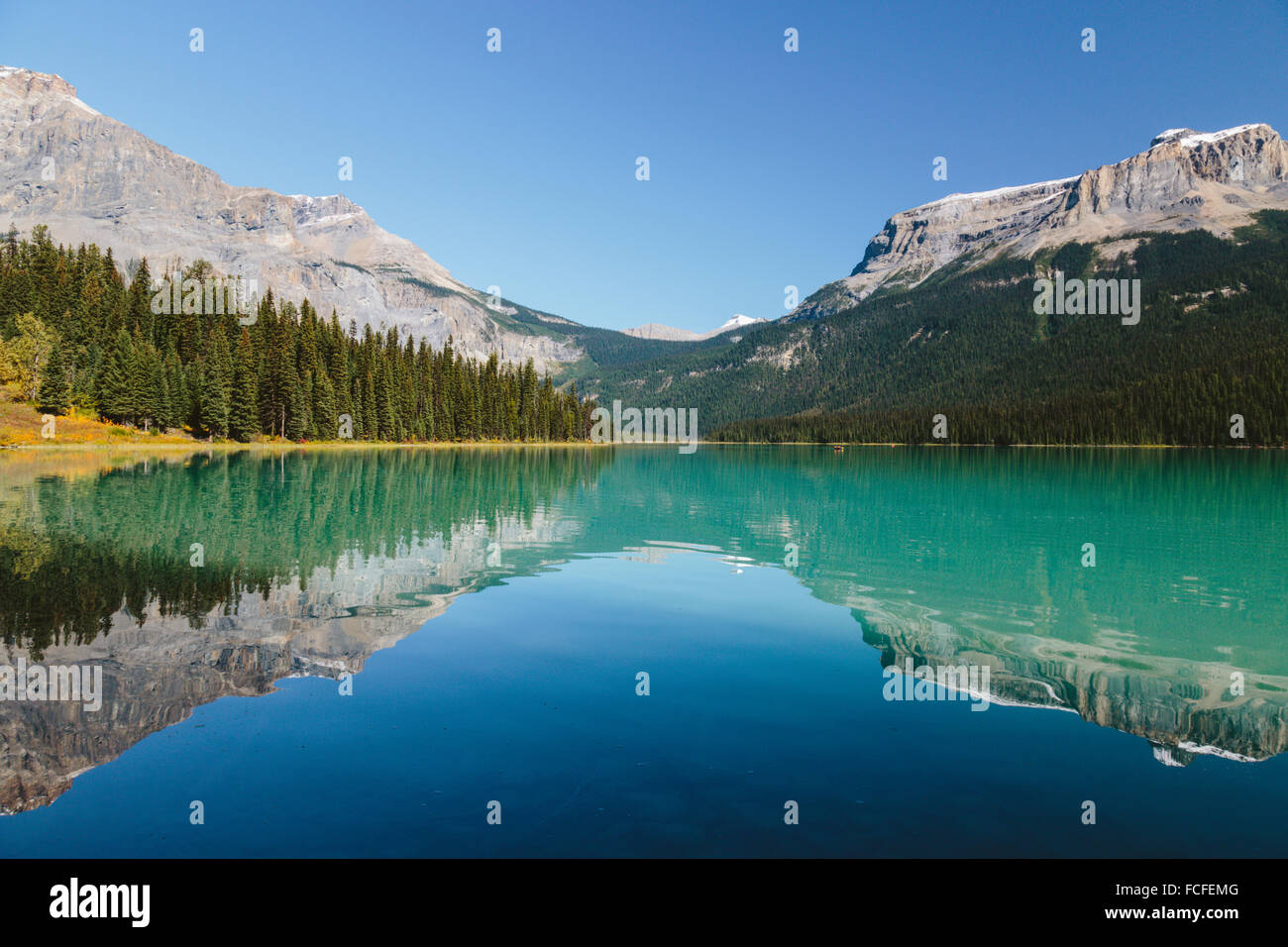 Emerald Lake, Yoho Nationalpark, British Columbia, Canada Stock Photo ...