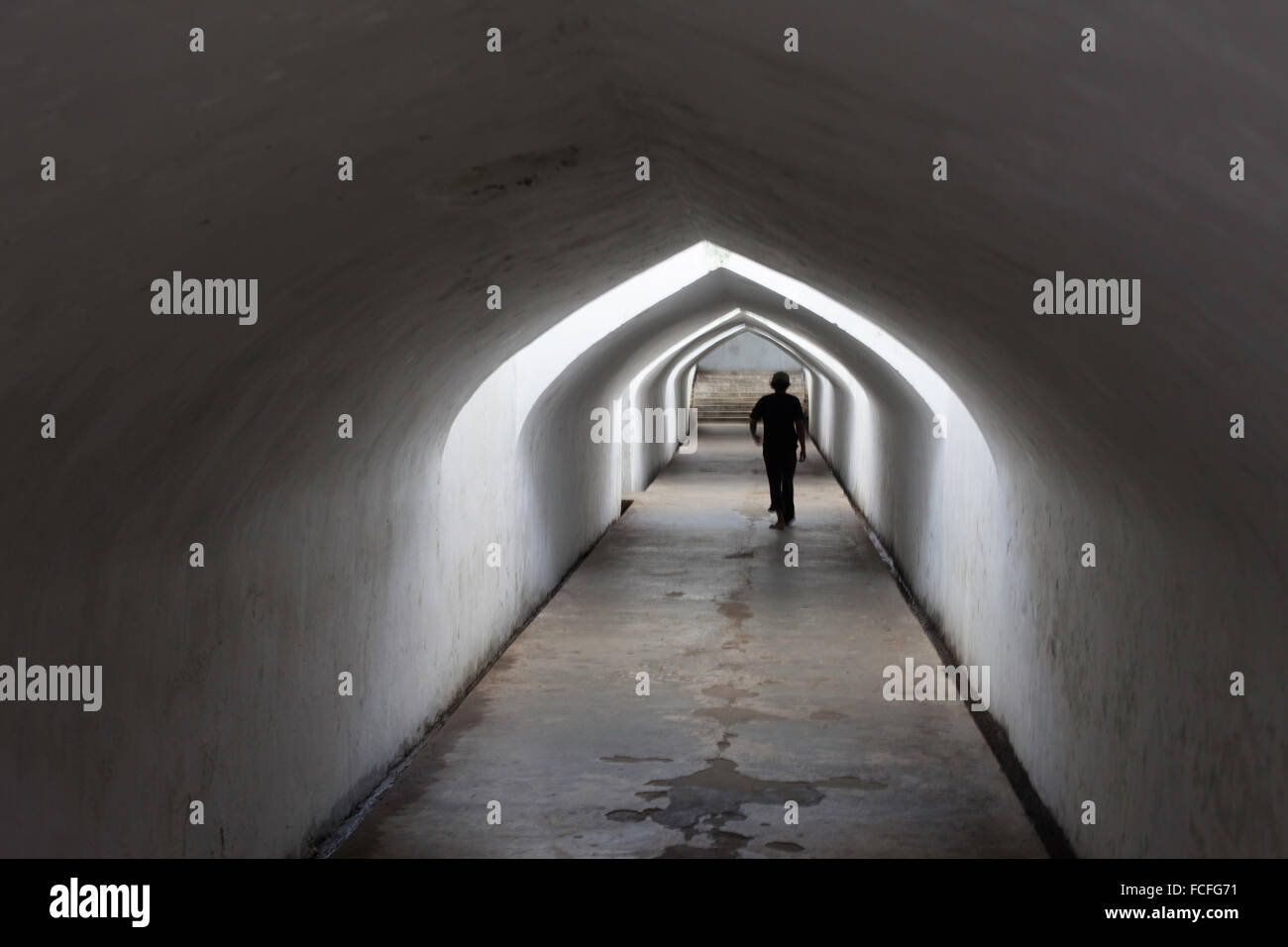 Walking under the arch hi-res stock photography and images - Alamy