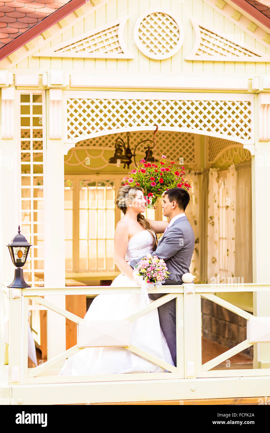 Happy bride and groom on their wedding Stock Photo - Alamy