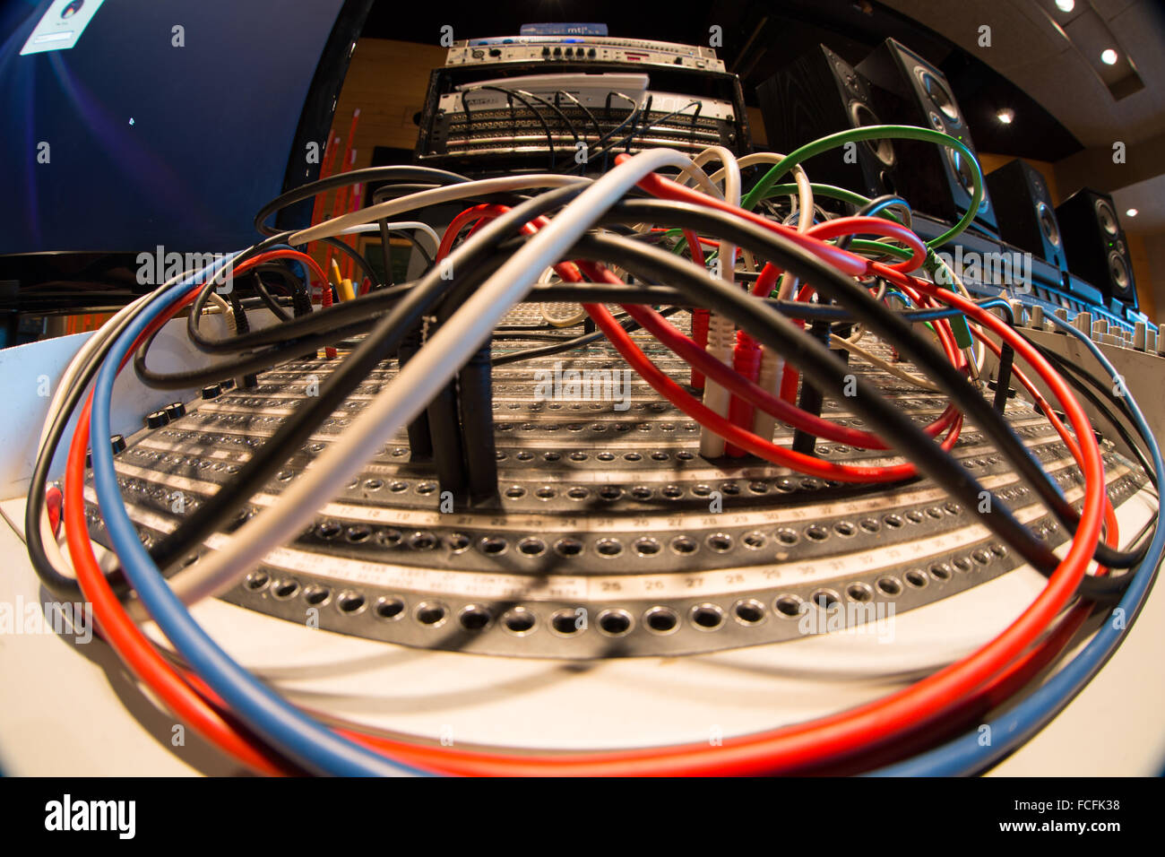 Different cables High Resolution Stock Photography and Images - Alamy