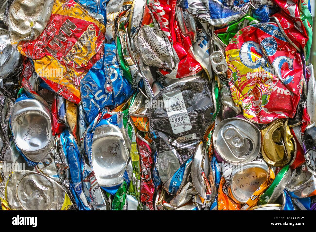 Recycling aluminum hi-res stock photography and images - Alamy