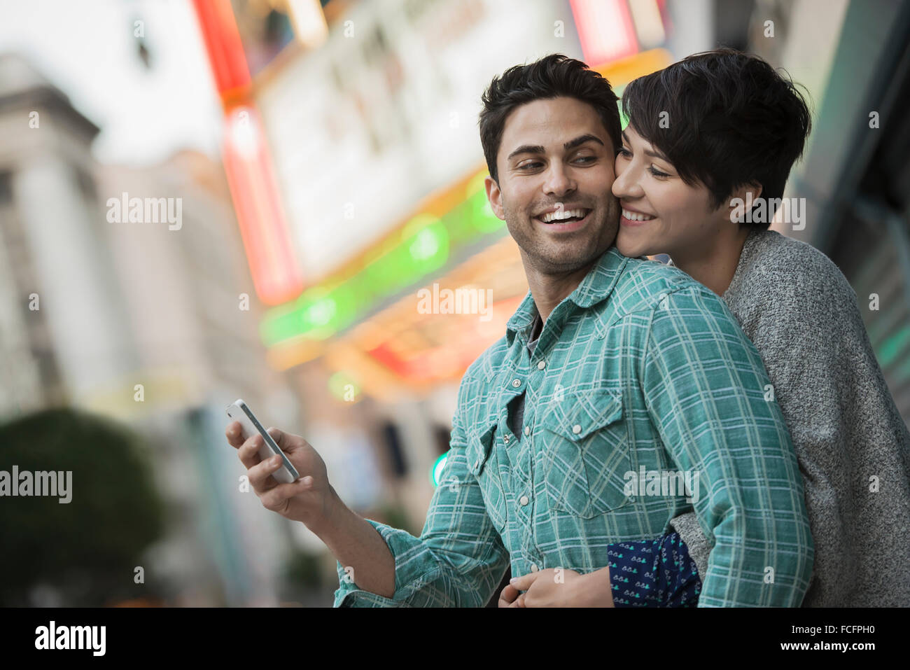 Shoulder hugging hi-res stock photography and images - Alamy