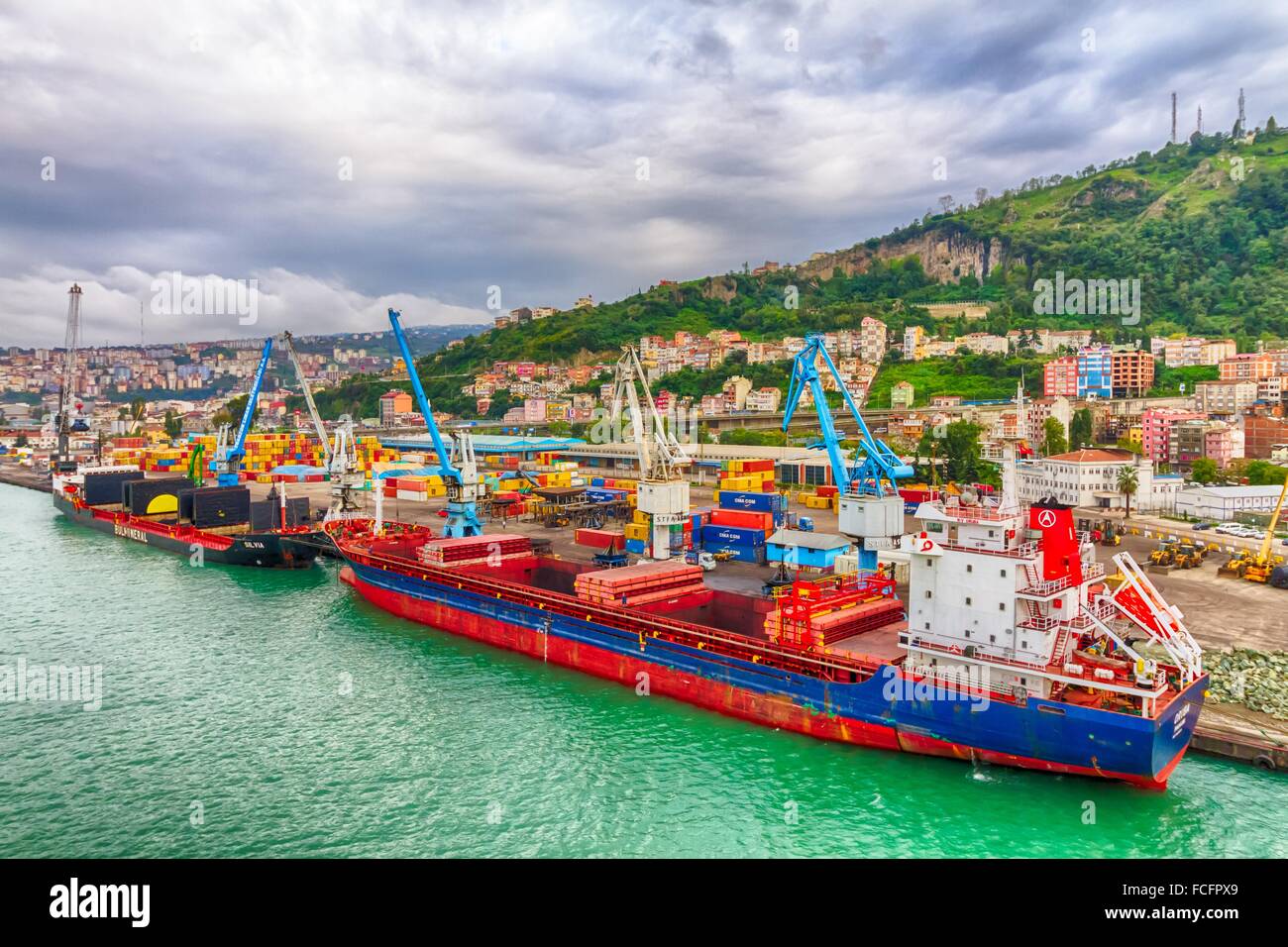 Ships and the sea hi-res stock photography and images - Alamy