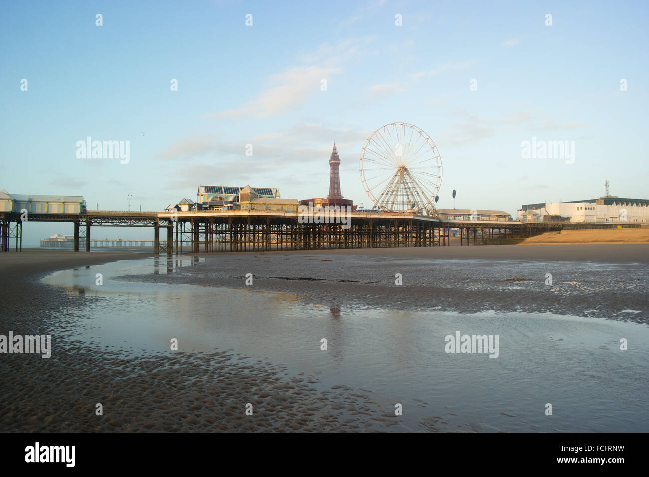 Blackpool,UK. 22nd January 2016. weather news. After the early morning ...