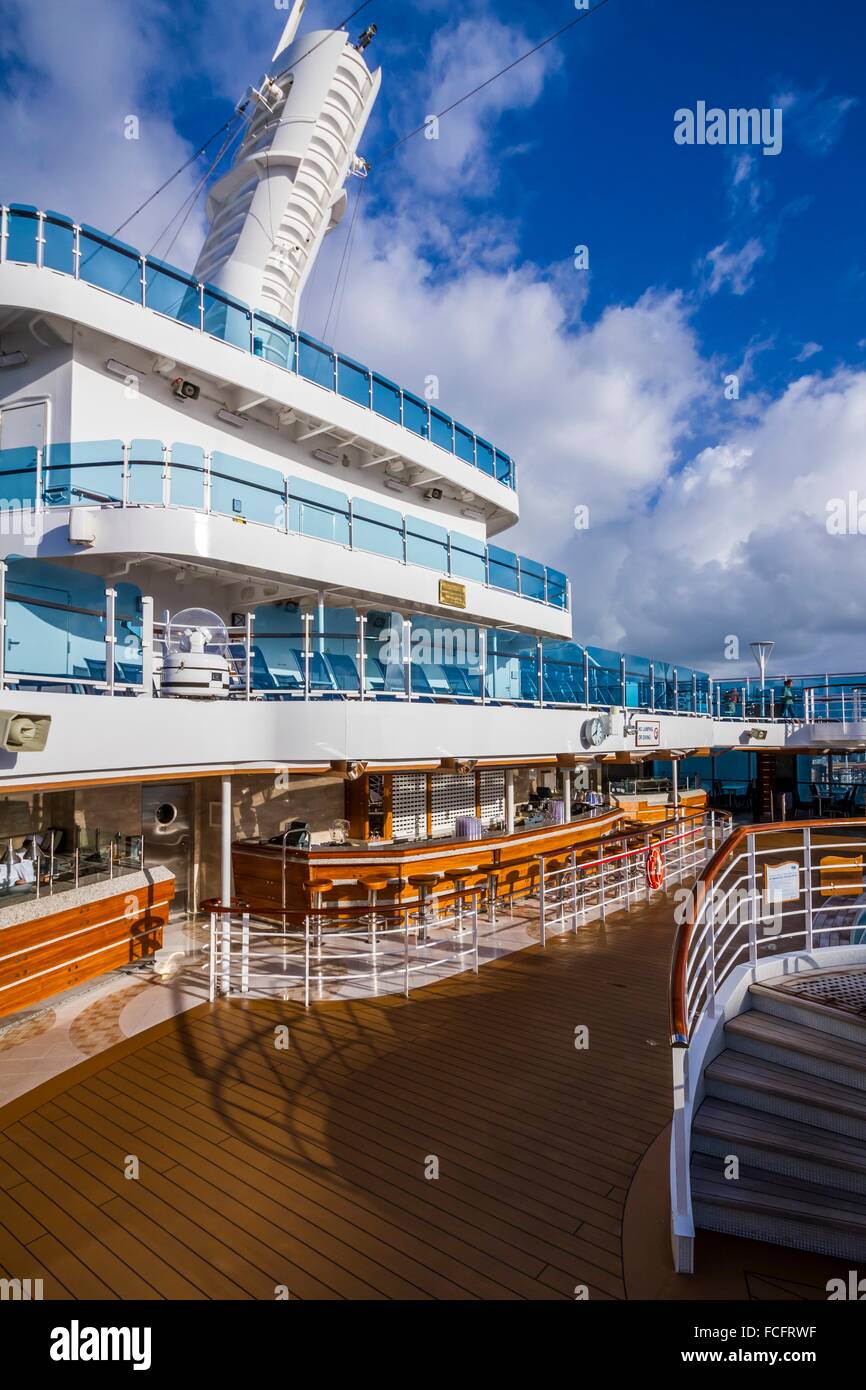 A view of the pool deck on the Regal Princess cruise ship Stock Photo ...
