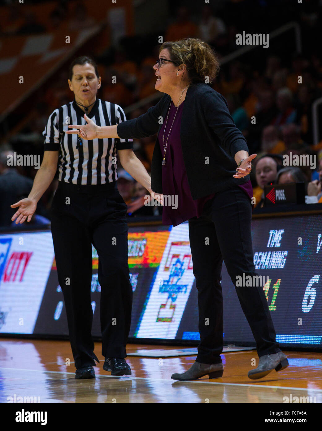 January 21, 2016: head coach Melanie Balcomb of the Vanderbilt ...