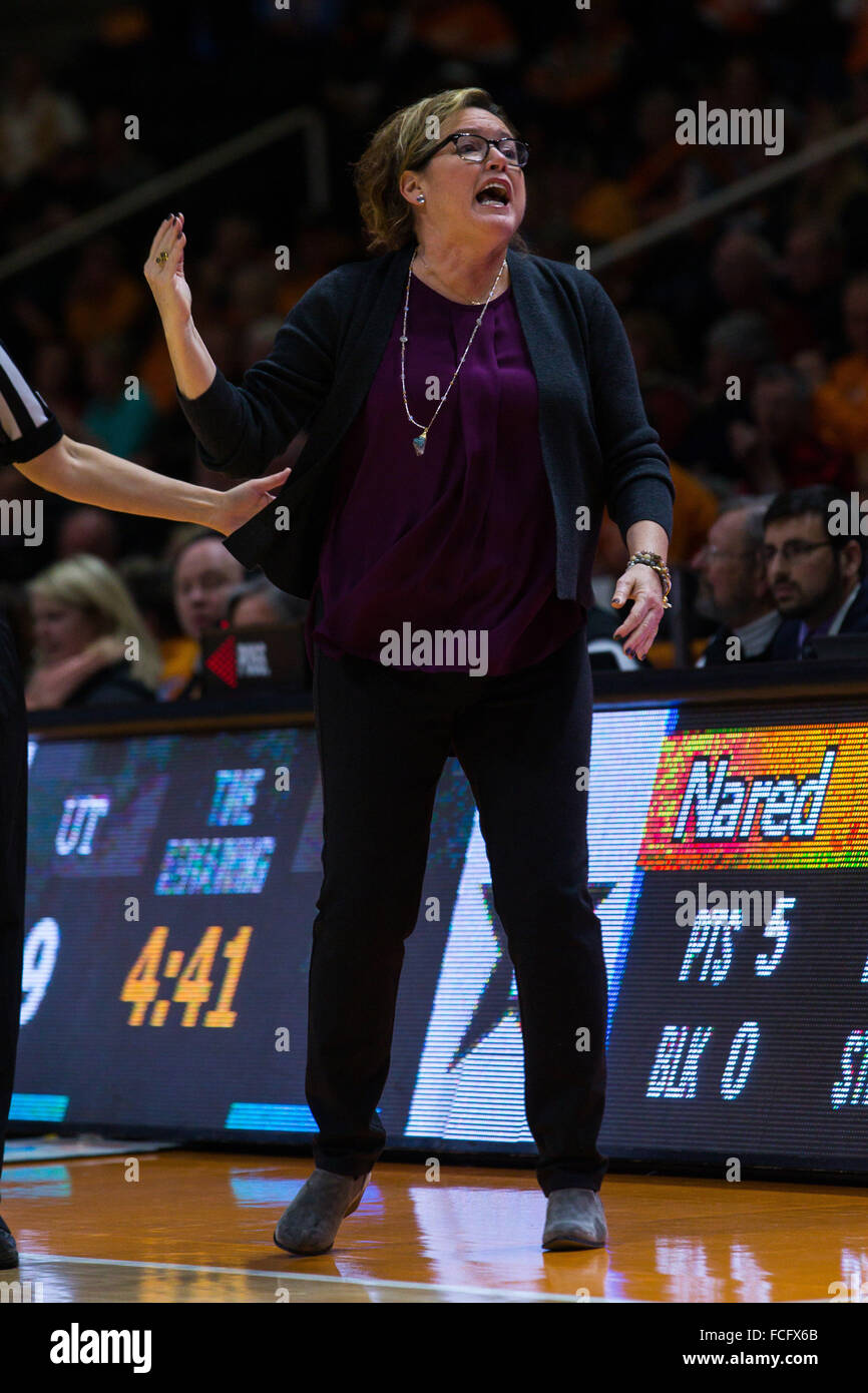 January 21, 2016: head coach Melanie Balcomb of the Vanderbilt ...