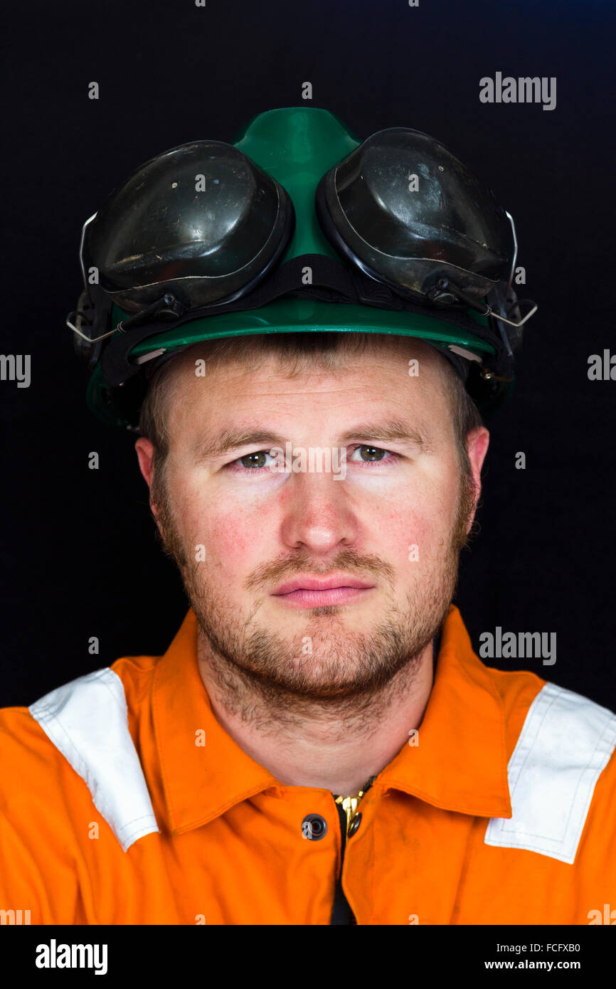 Oil rig worker helmet hi-res stock photography and images - Alamy