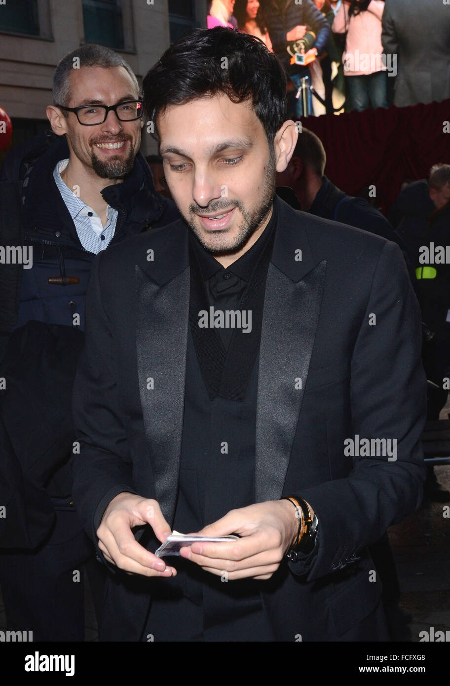 London. UK. Magician, Dynamo (AKA Steven Frayne) opens the Harrods ...