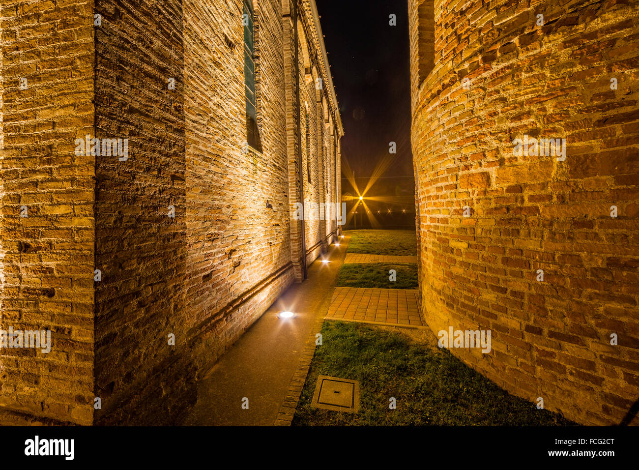 Side view brick church hi-res stock photography and images - Alamy