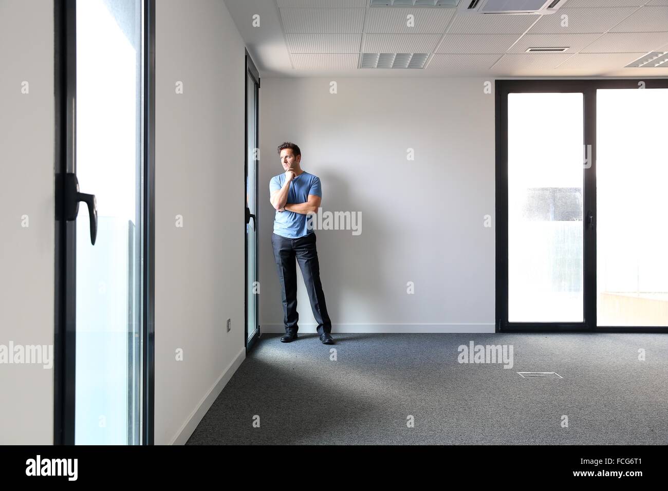 Empty office interior one person hi-res stock photography and images ...