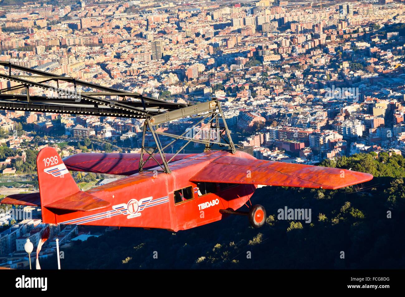 Airplane amusement ride hi-res stock photography and images - Alamy