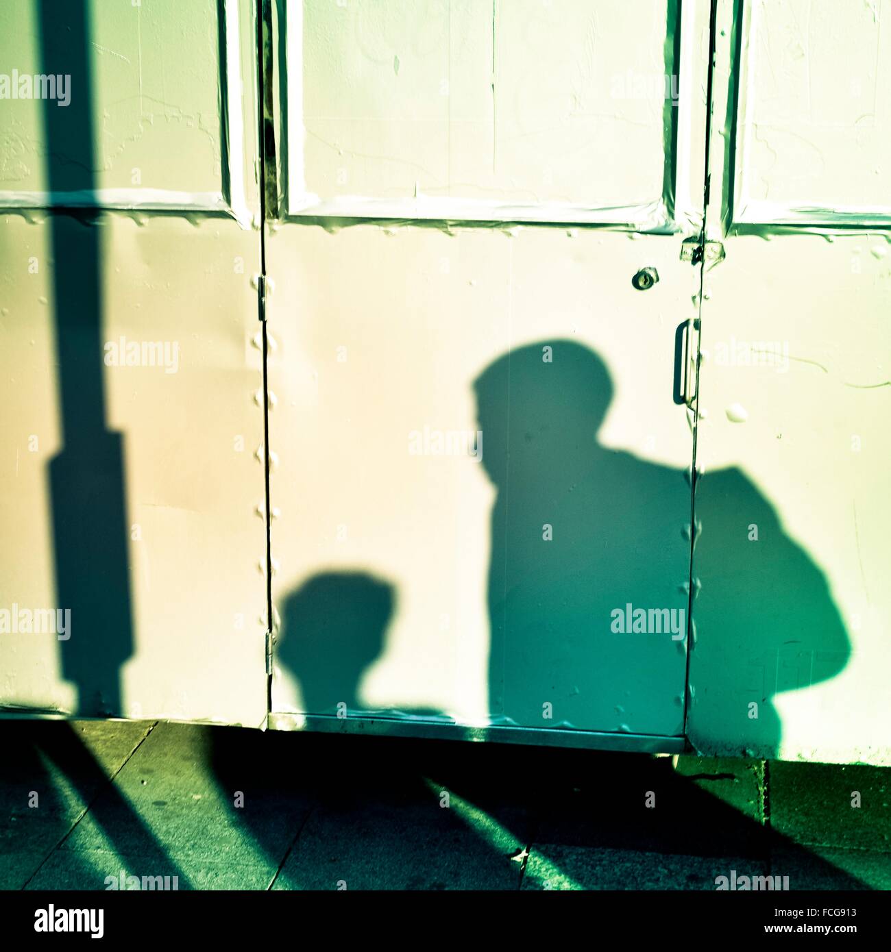 People silhouettes hi-res stock photography and images - Alamy
