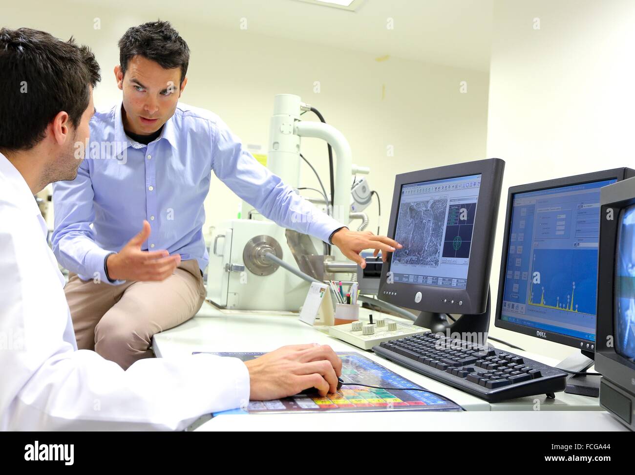 Scanning Electron Microscope Image High Resolution Stock Photography ...