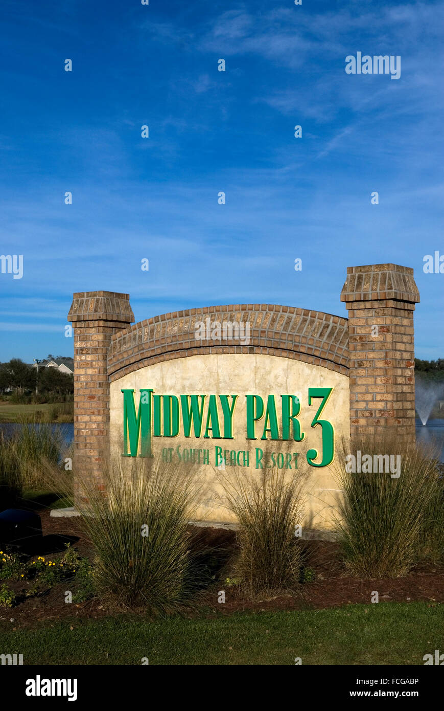 Short beach golf course sign hi-res stock photography and images - Alamy