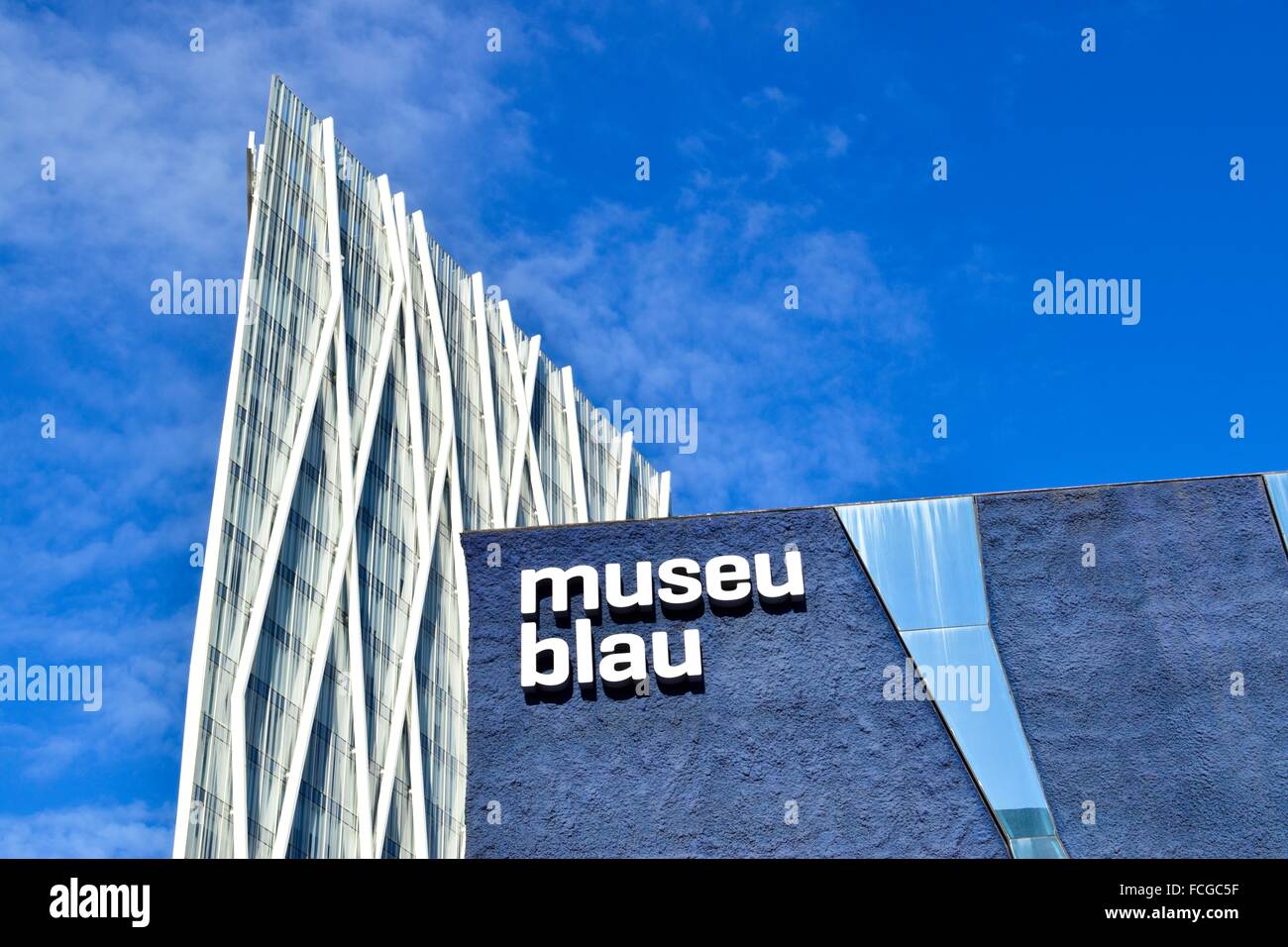 00 diagonal tower hi-res stock photography and images - Alamy