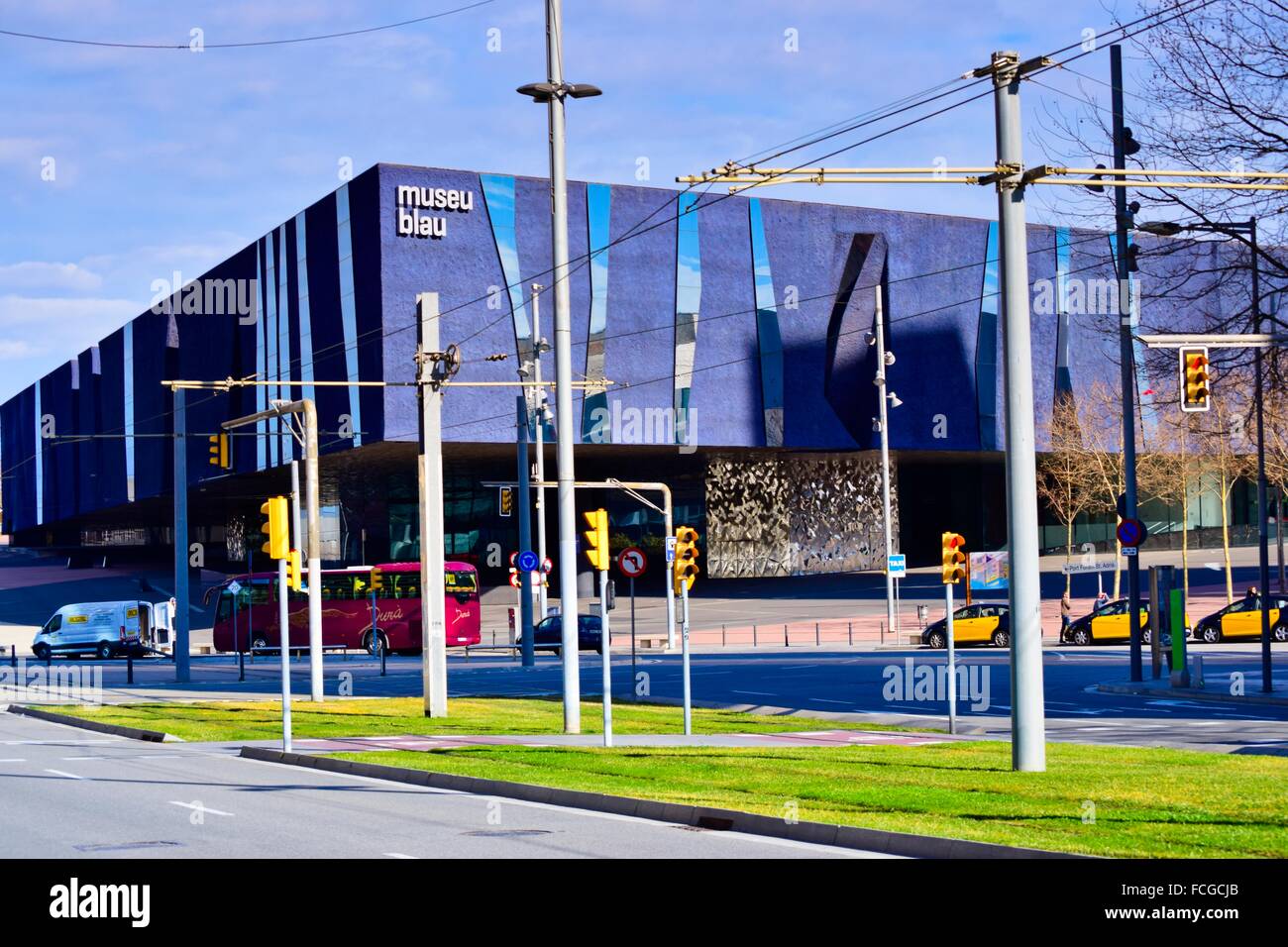 Museu blau blue museum hi-res stock photography and images - Alamy