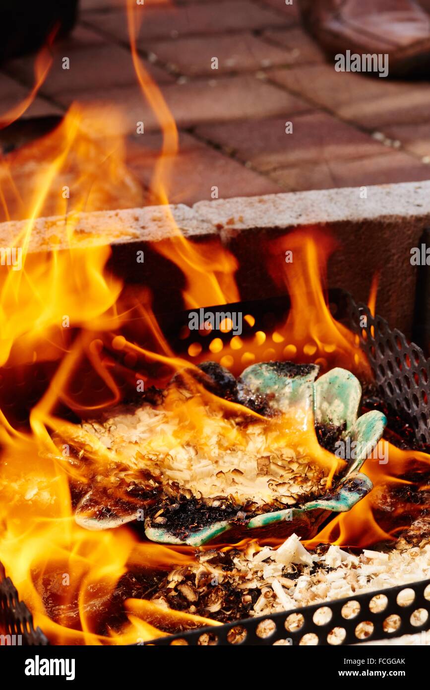 Raku fire hi-res stock photography and images - Alamy