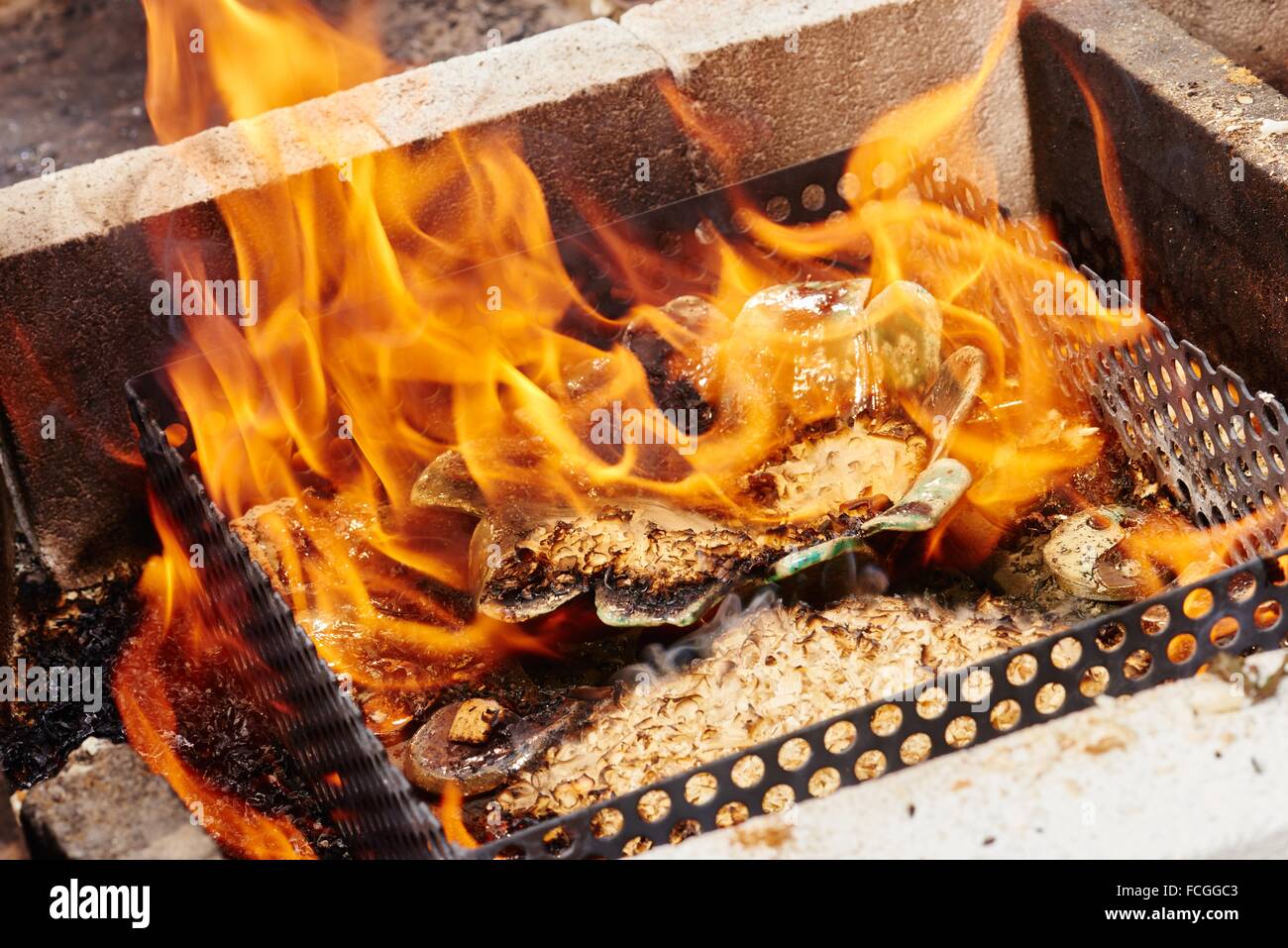 Ceramics burning hi-res stock photography and images - Alamy