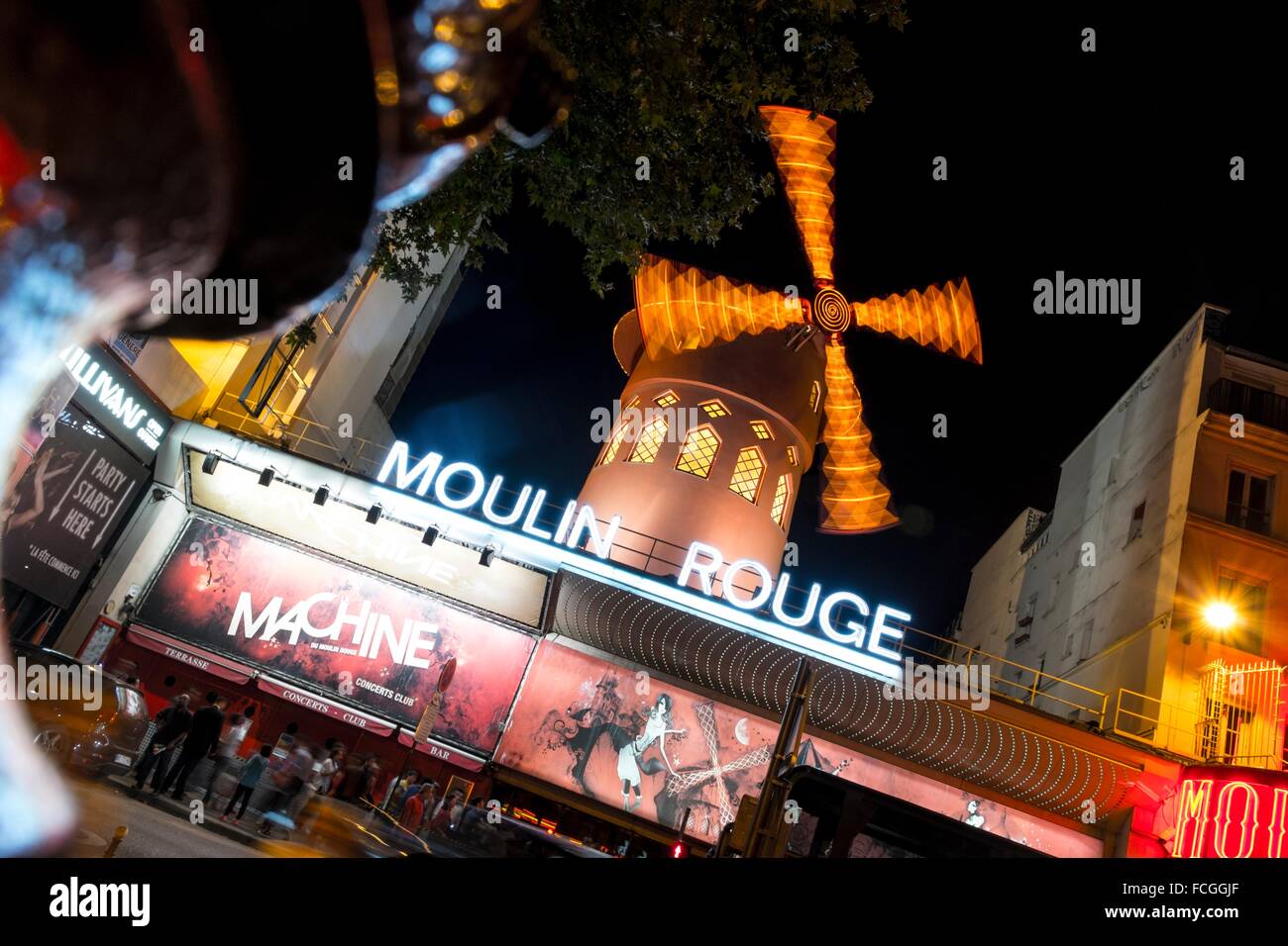 View of the classic moulin rouge in paris hi-res stock photography and ...