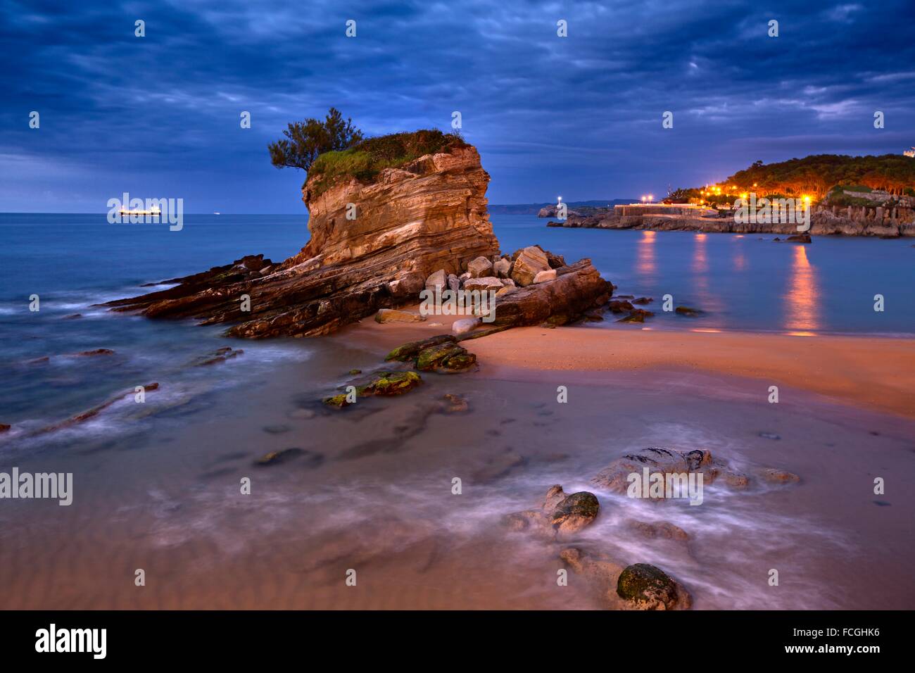 Camello beach hi-res stock photography and images - Alamy