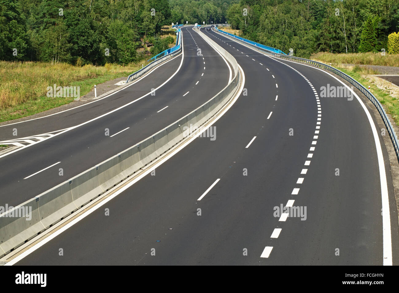 Empty motorway barrier hi-res stock photography and images - Alamy