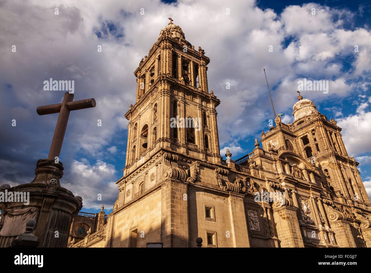 Cathedral zocalo mexico d f mexico hi-res stock photography and images ...