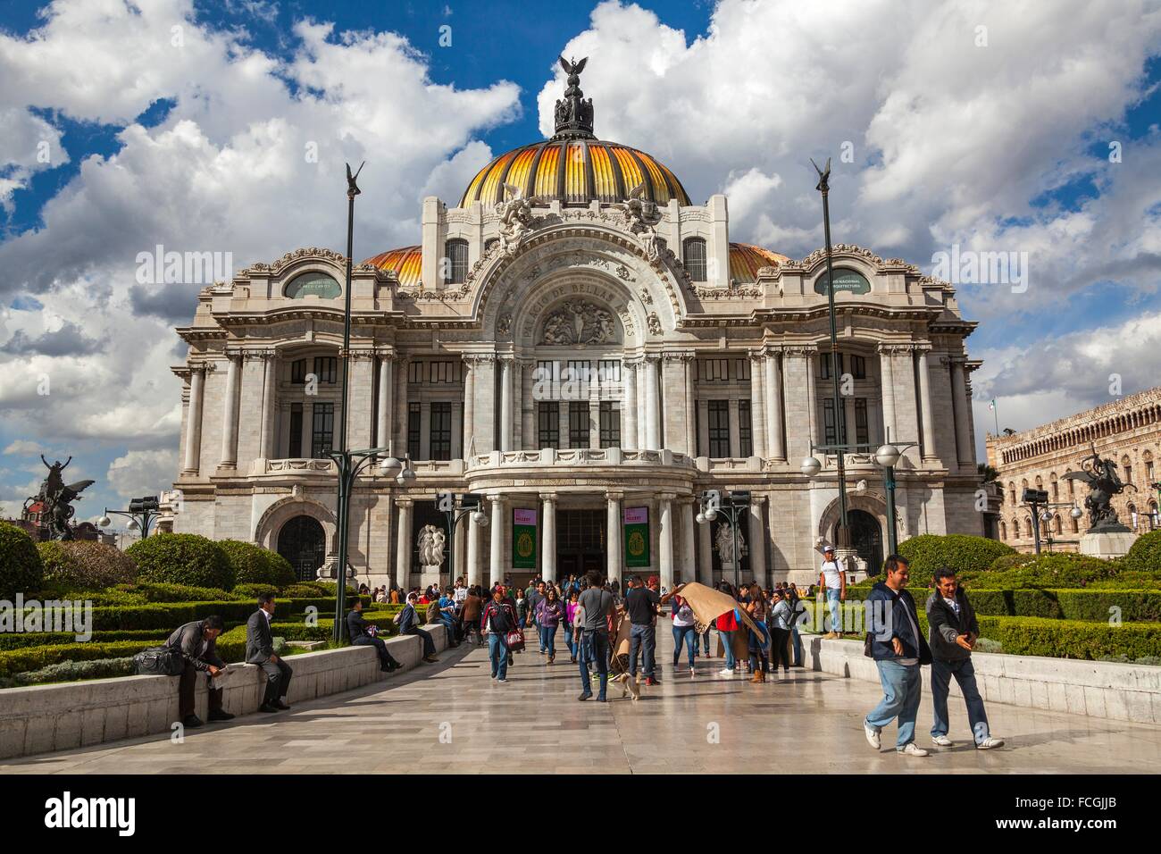 Mexico city and the palacio d bellas artes hi-res stock photography and ...
