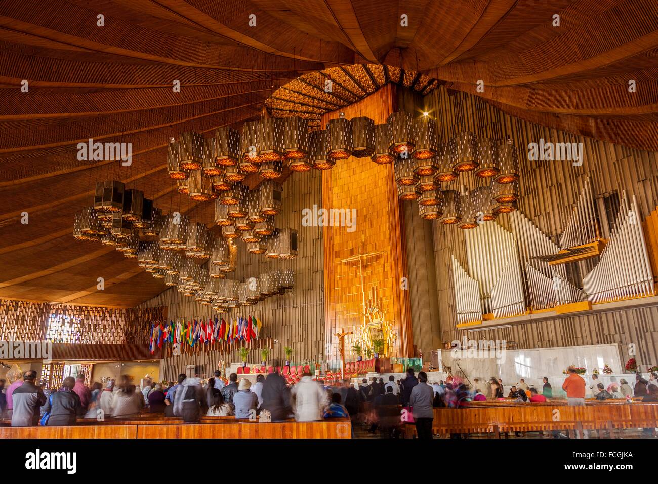 Modern church mass hi-res stock photography and images - Alamy