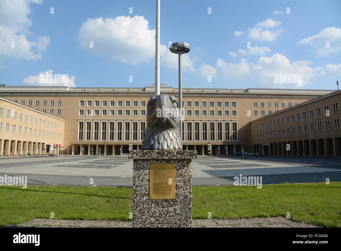 Berlin germany tempelhof airport operating hi-res stock photography and ...
