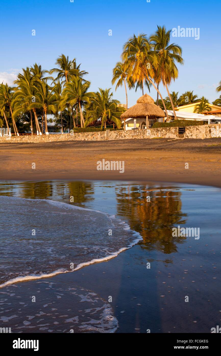 Manzanillo beach. Pacific Ocean. Colima. Mexico Stock Photo - Alamy