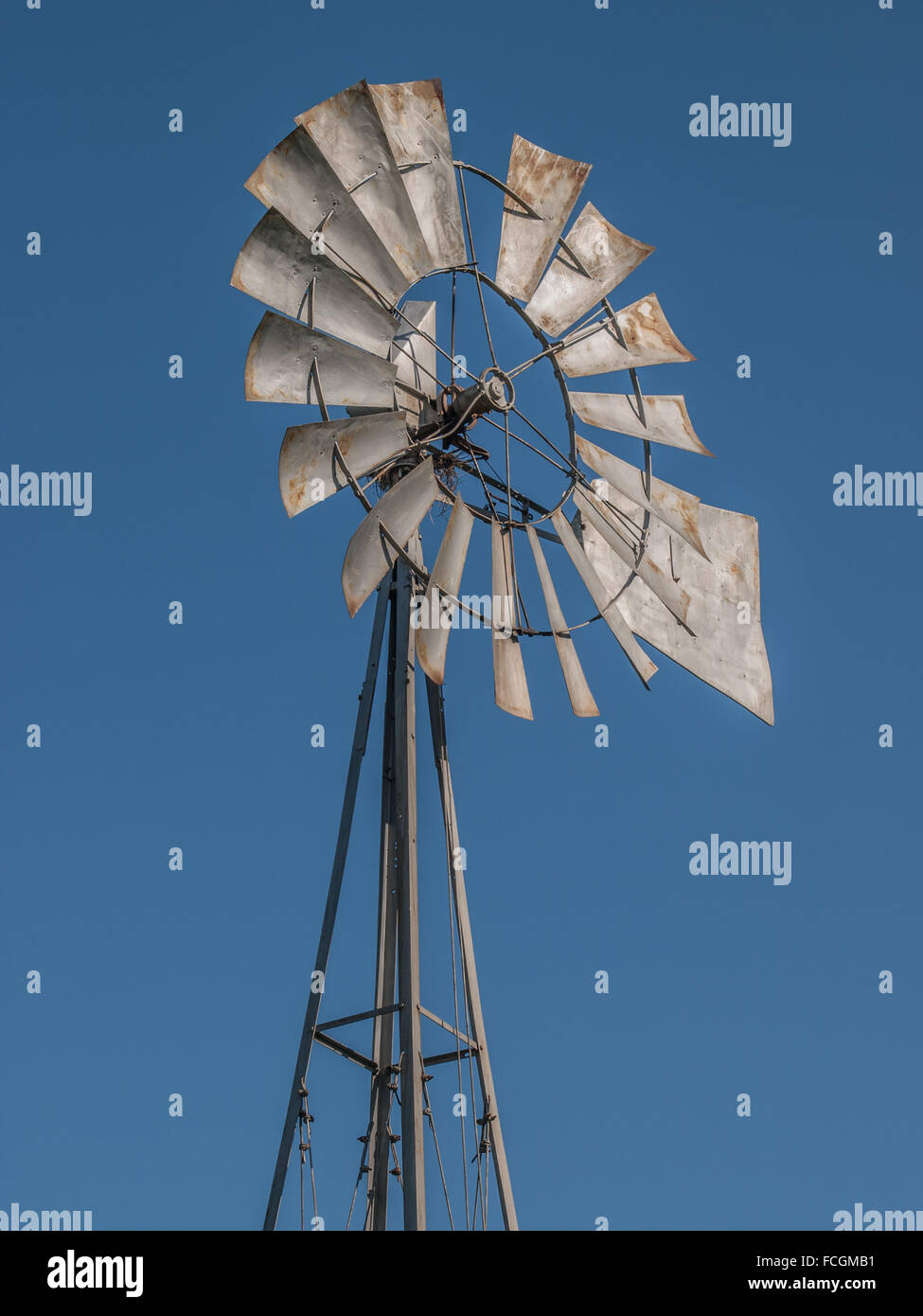 Rusted metal windmill hi-res stock photography and images - Alamy